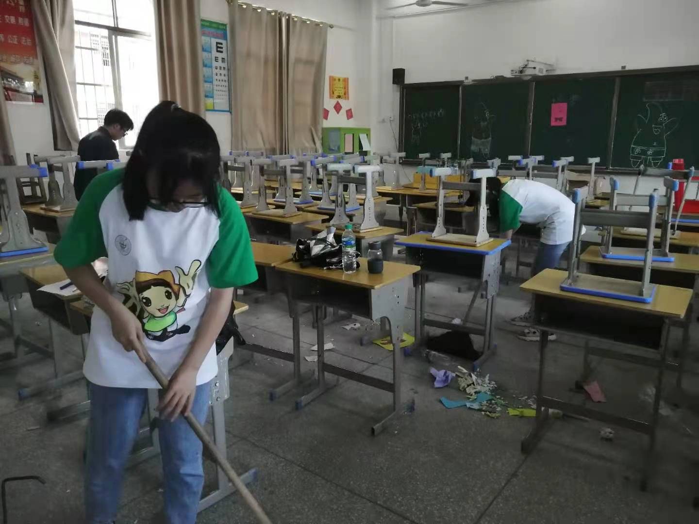 开阔视野，增长见识 东华大学信息学院慈善义工队赴江西遂川实践团7.13日通讯稿